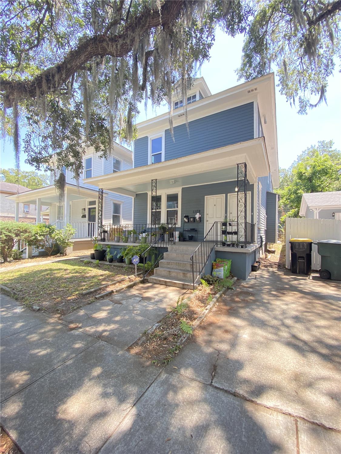 Property pictures of 1109 (and a half) E Anderson St, Savannah, GA ...