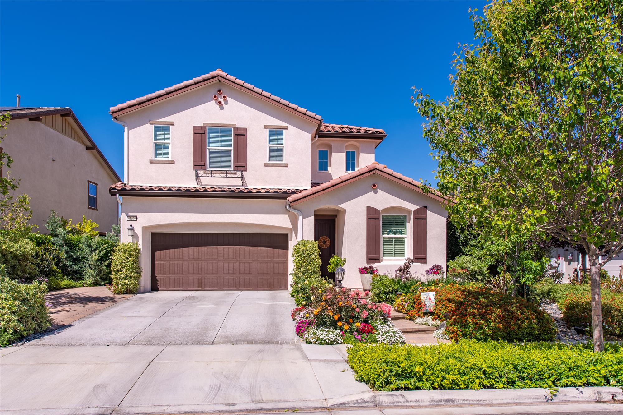 225 Sequoia Ave., Simi Valley, CA 93065 By Alex Gandel Lic. #00779926 ...