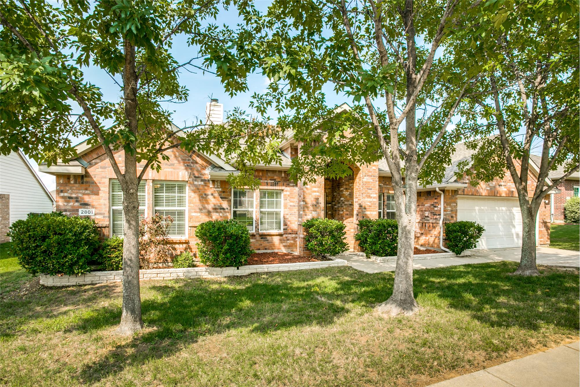 2801 Clubhouse Dr., Denton, TX 76210 | MLS# 14436626 By Leeza Morris ...