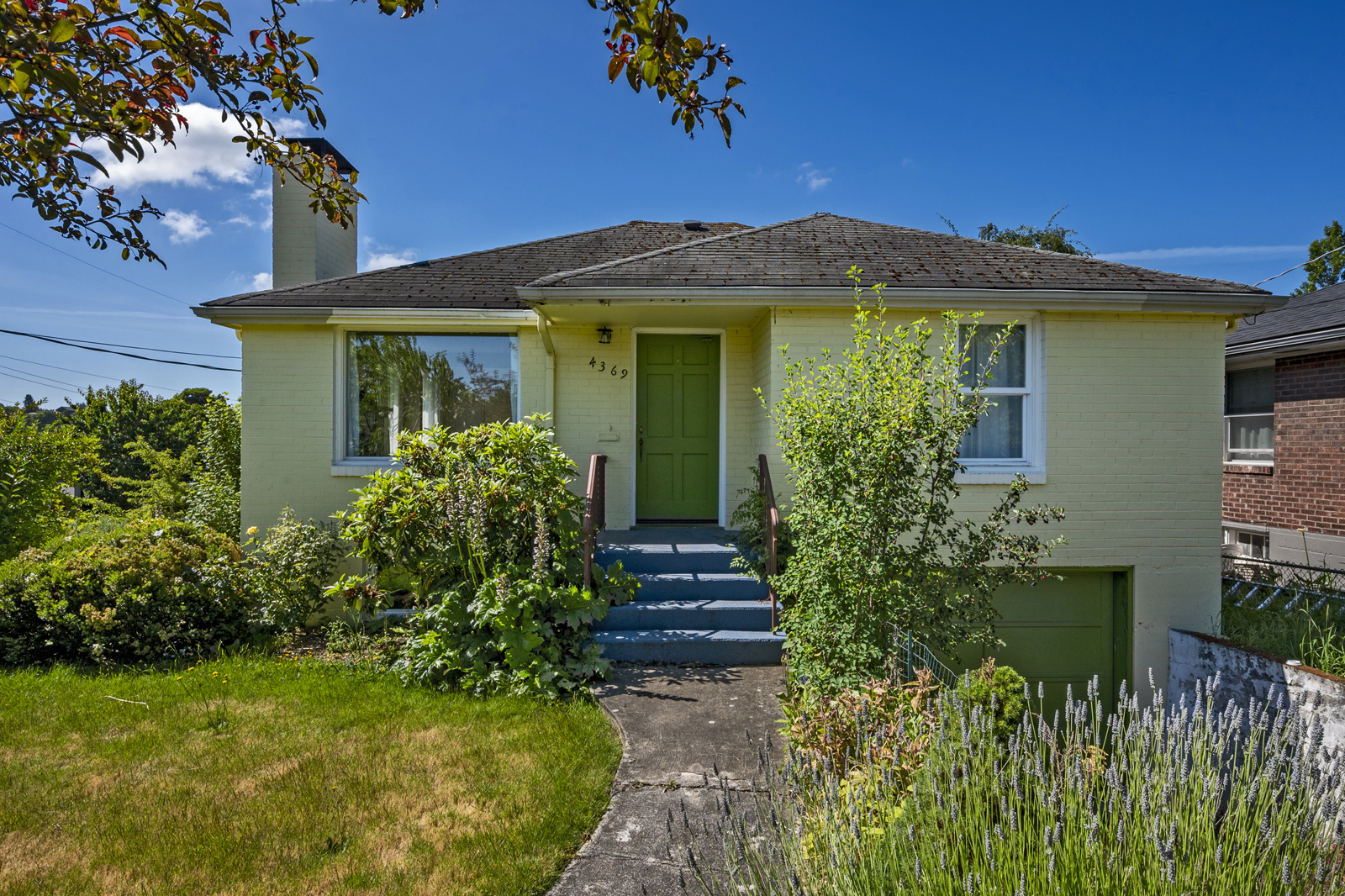 4369 S Bennett ST, Seattle, WA 98118 By Arron Renfrew (Listed by ...