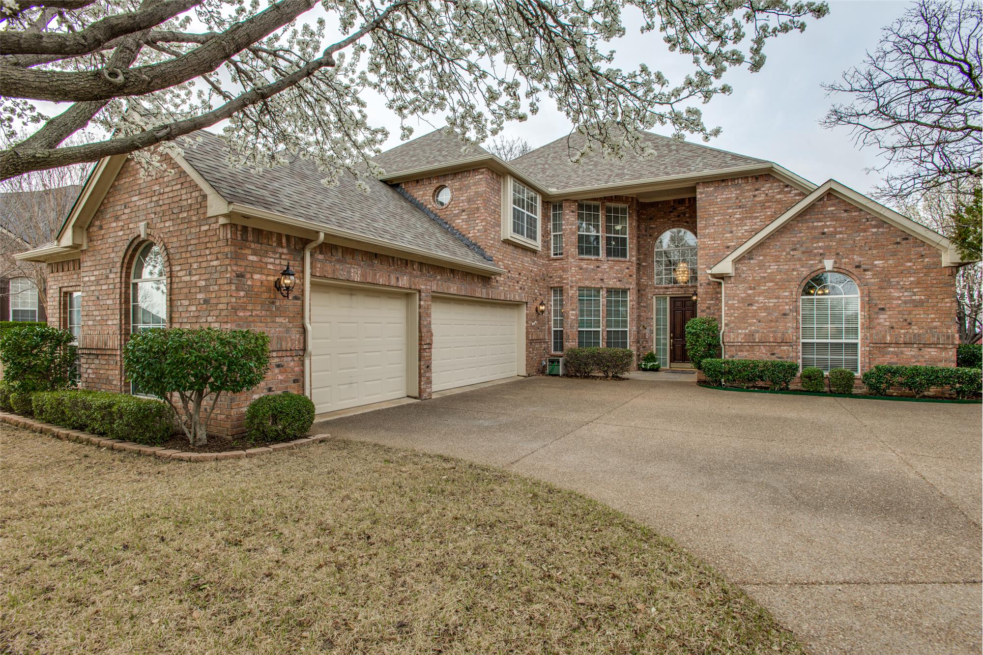 1604 Eagle Ridge Drive, Corinth, TX 76210 | MLS# 13791703 By Leeza ...