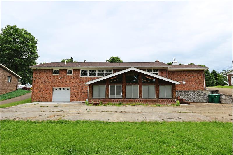 Property pictures of 121 Beechwood Estates, Scott Depot, WV 25560, USA ...