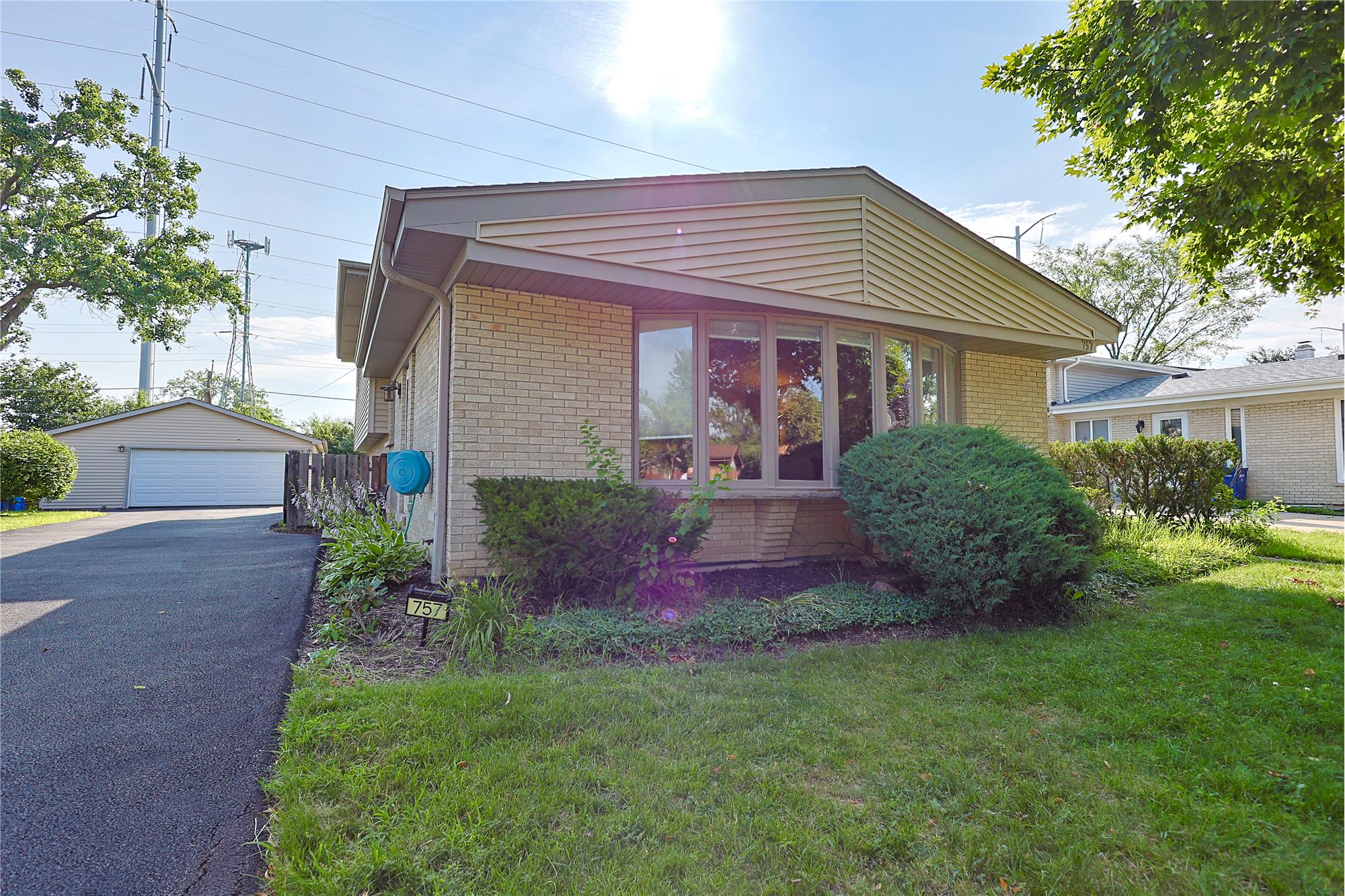 UNDER CONTRACT 757 Barberry Rd, Highland Park, IL 60035 By Community ...