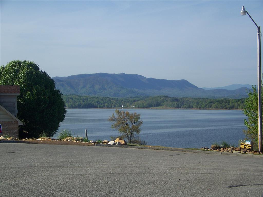 Lot 19 Back Nine Drive, Baneberry, TN 37890 By Amy Shrader (Listed by ...